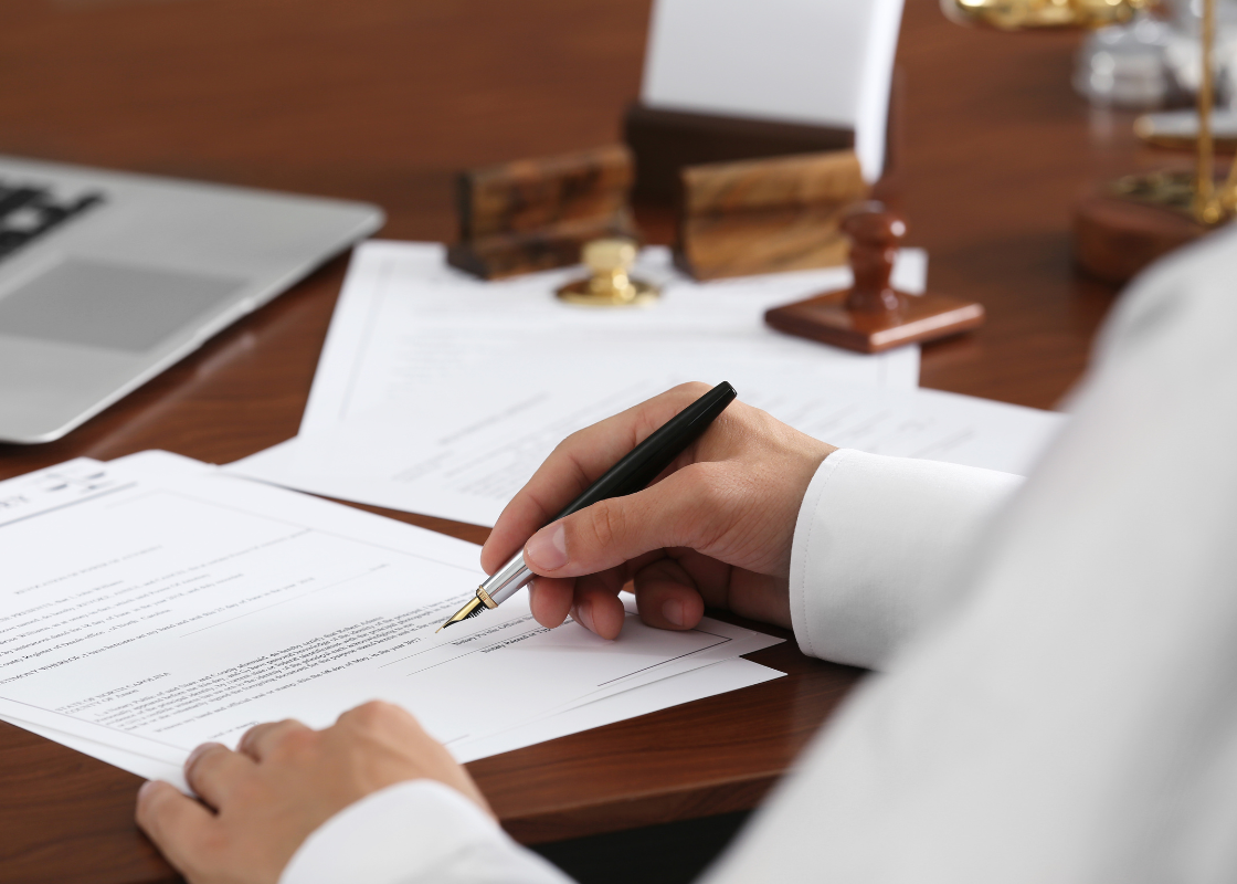 The Power and Limitations of Executive Orders - LINK >...